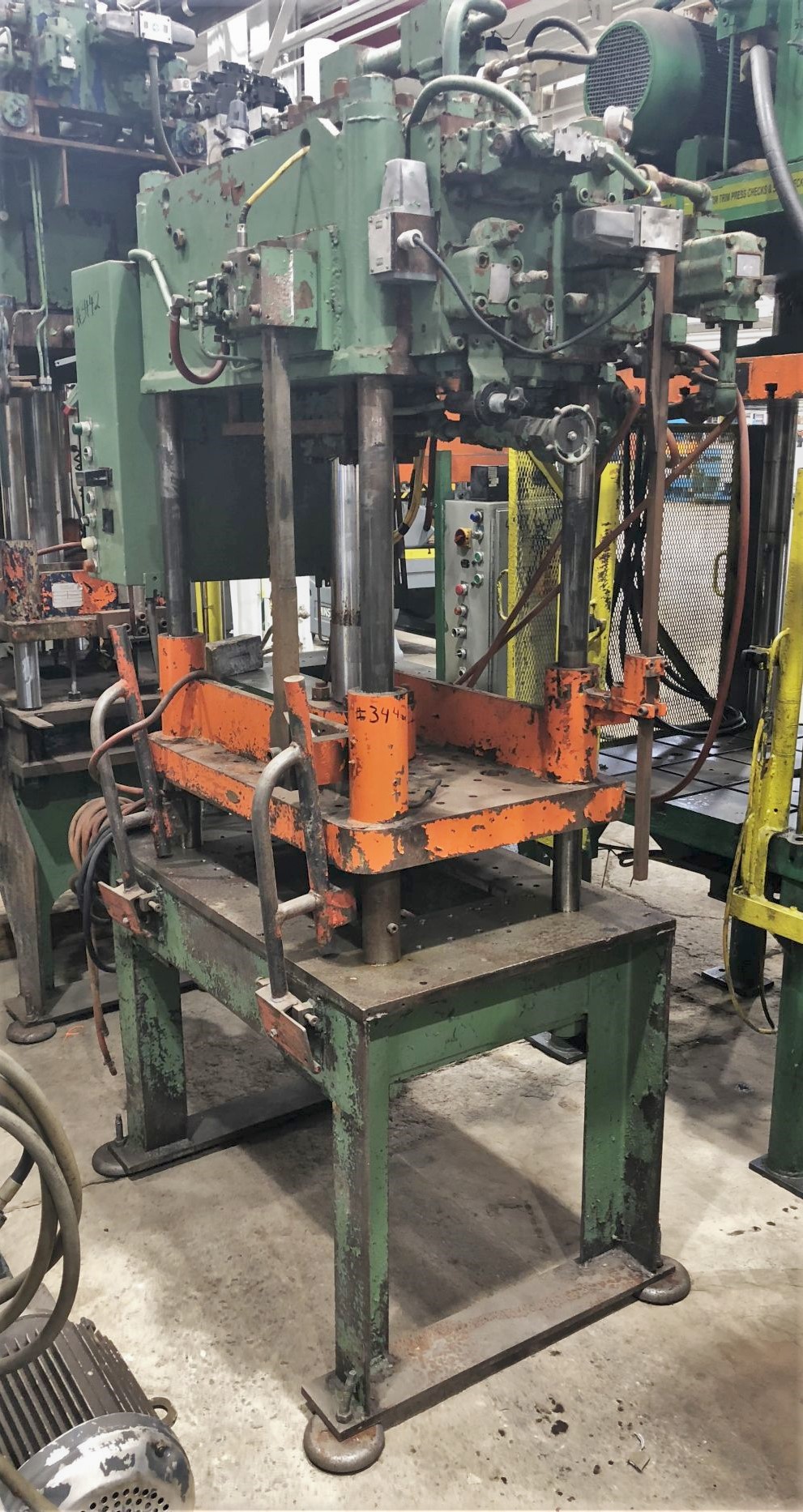 30 Ton 4-Post Used Hydraulic Press • Used Modern Custom Press (3442)