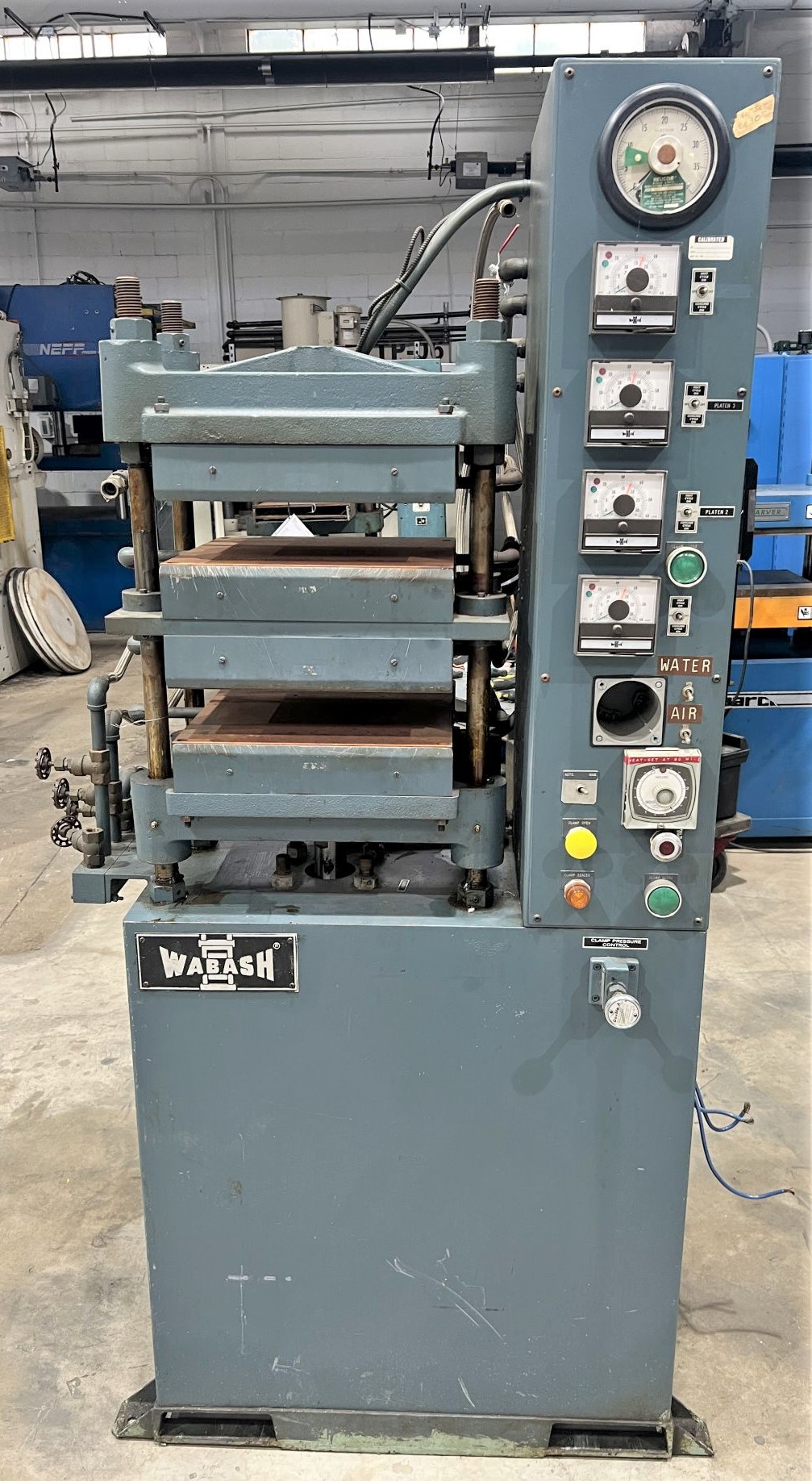 30 Ton Heated Platen Press • Used Wabash 3330-15 Press (6697)