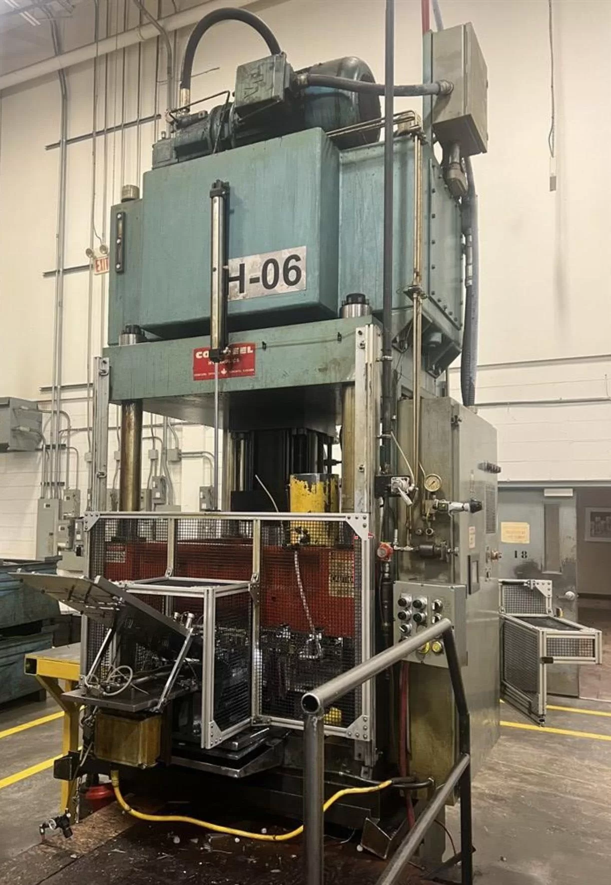 120 Ton 4-Post Used Hydraulic Press • Used Corsteel 4P.52x60 Press (6885)